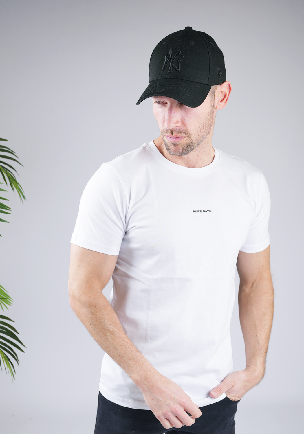 PURE PATH - Essential Logo Tshirt - White - Cotton District